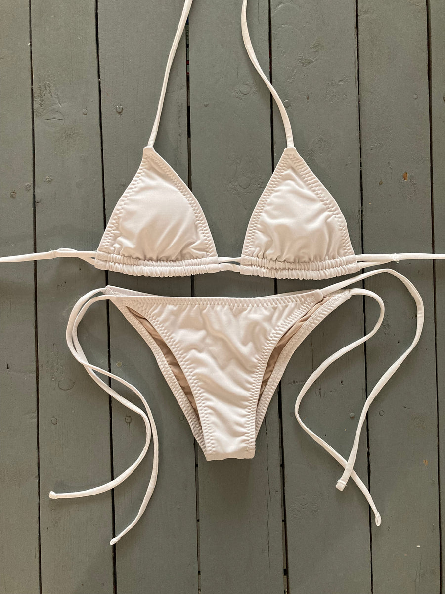 White Adjustable Spaghetti Ties Bikini Bottom – JillesBikinis